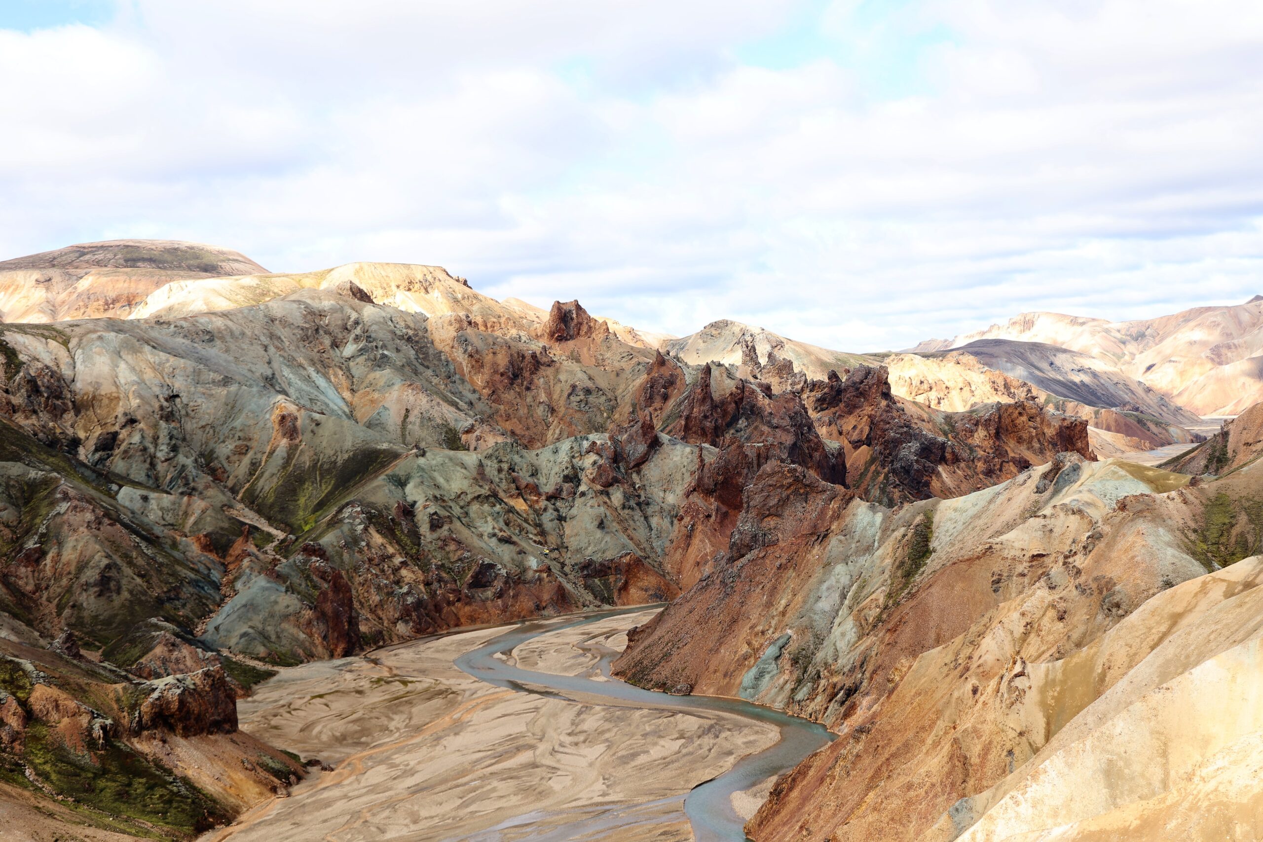 Grænihryggur, Skalli, Laugar - Fjallavinir